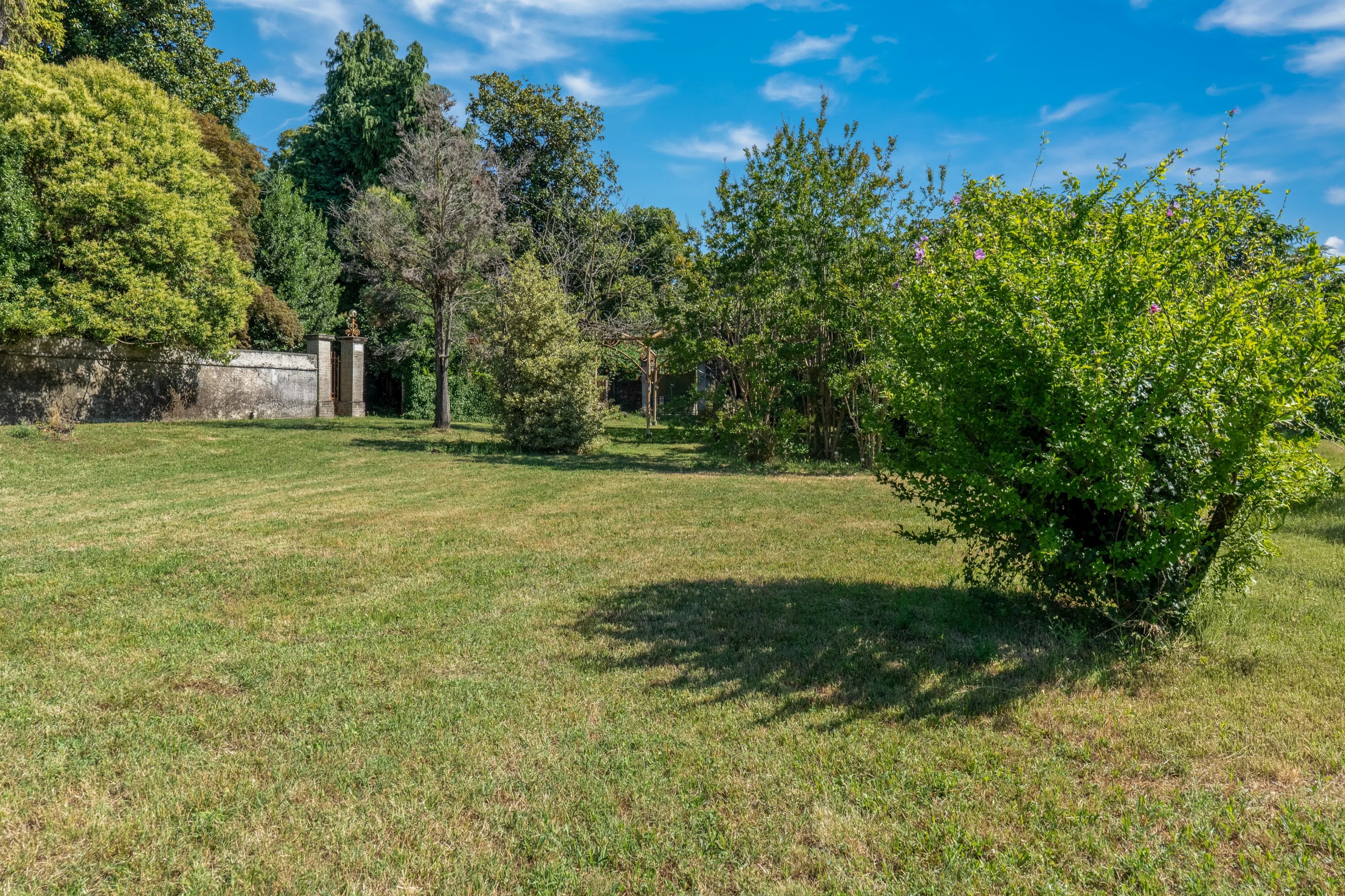 Lesa - Villa histórica en venta Piamonte